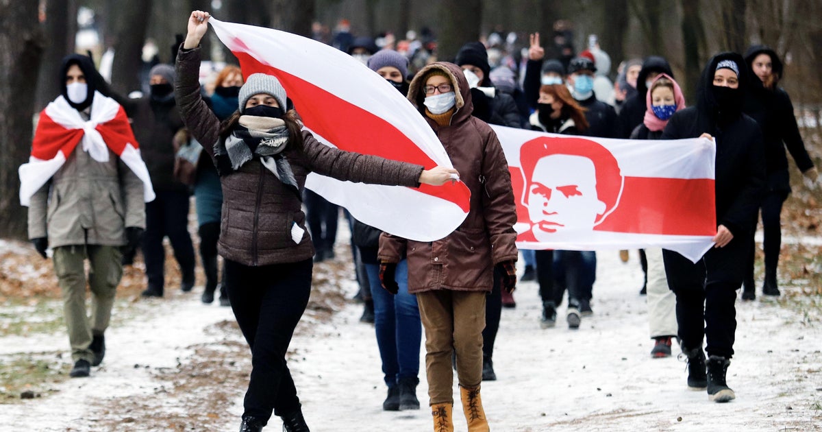 Protesters keep pressure on Belarus' dictator, and pay the price - CBS News