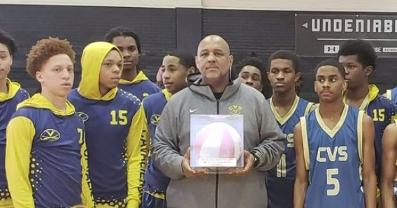 Longtime Chicago Basketball Coach Donnie Kirksey Dies After Fight With ...