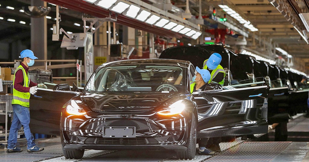 Tesla Builds Half-Million Cars in 2020, Reaching Goal Set by Elon Musk ...