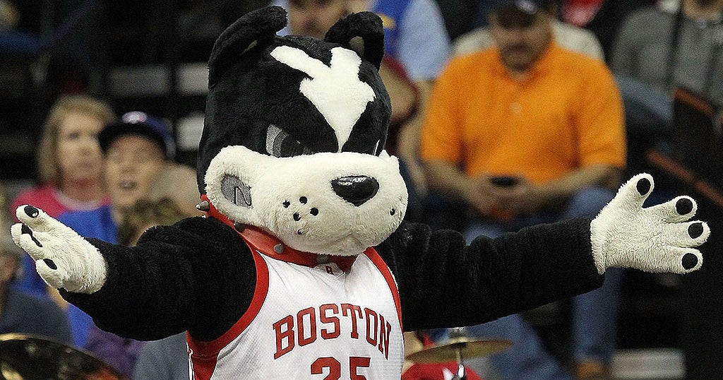 Boston University Basketball Team Wears Masks During Monday's Win At ...