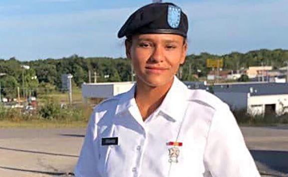 Deaths of two female soldiers in Texas under investigation - CBS News