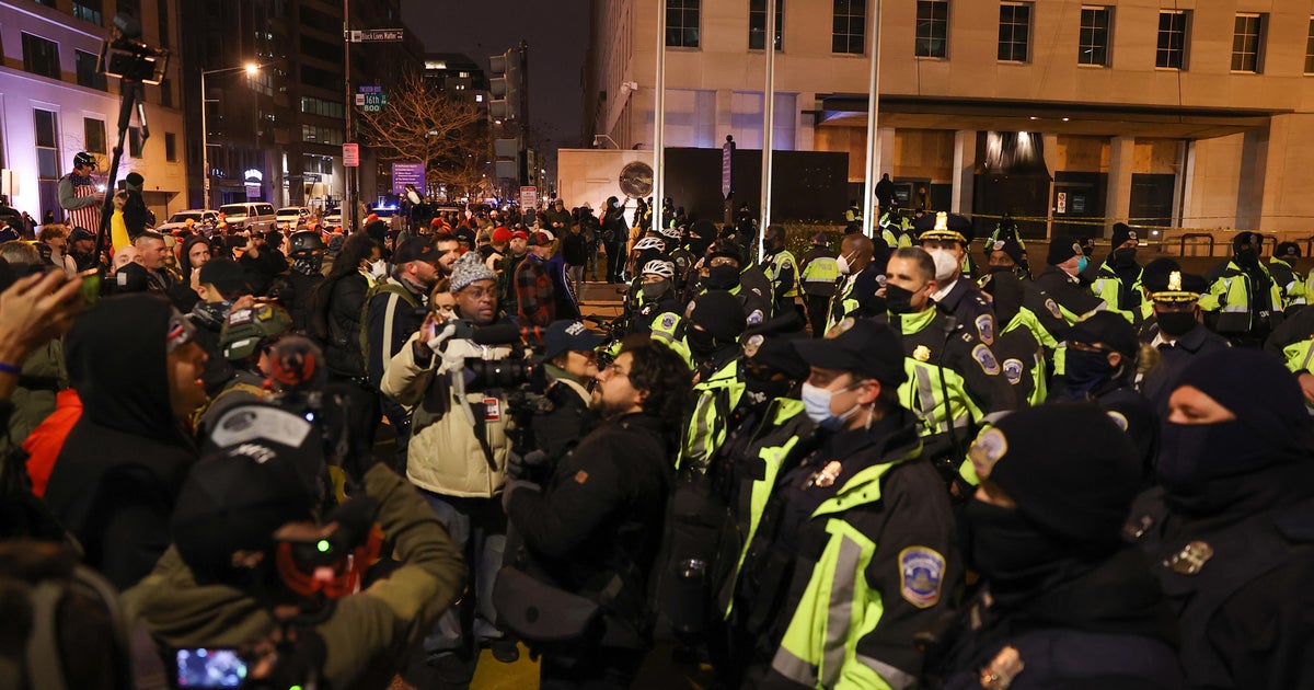 At least 6 arrested as Trump supporters start rallying in D.C. - CBS News