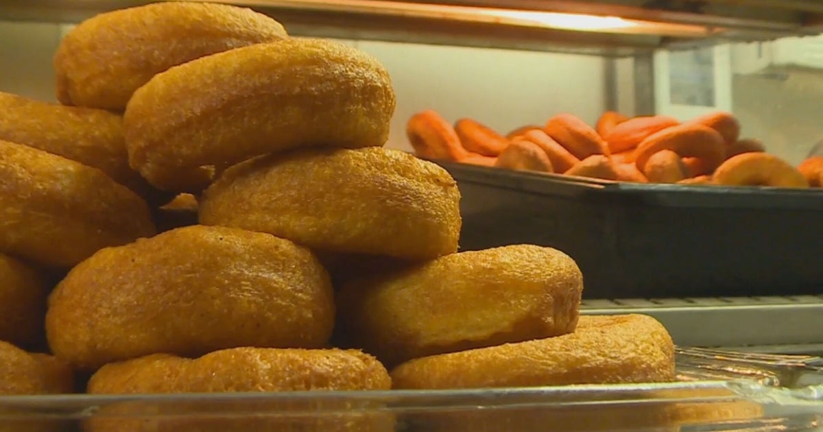 New Pikes Peak Summit House Being Built Around Giant Donut Machine ...