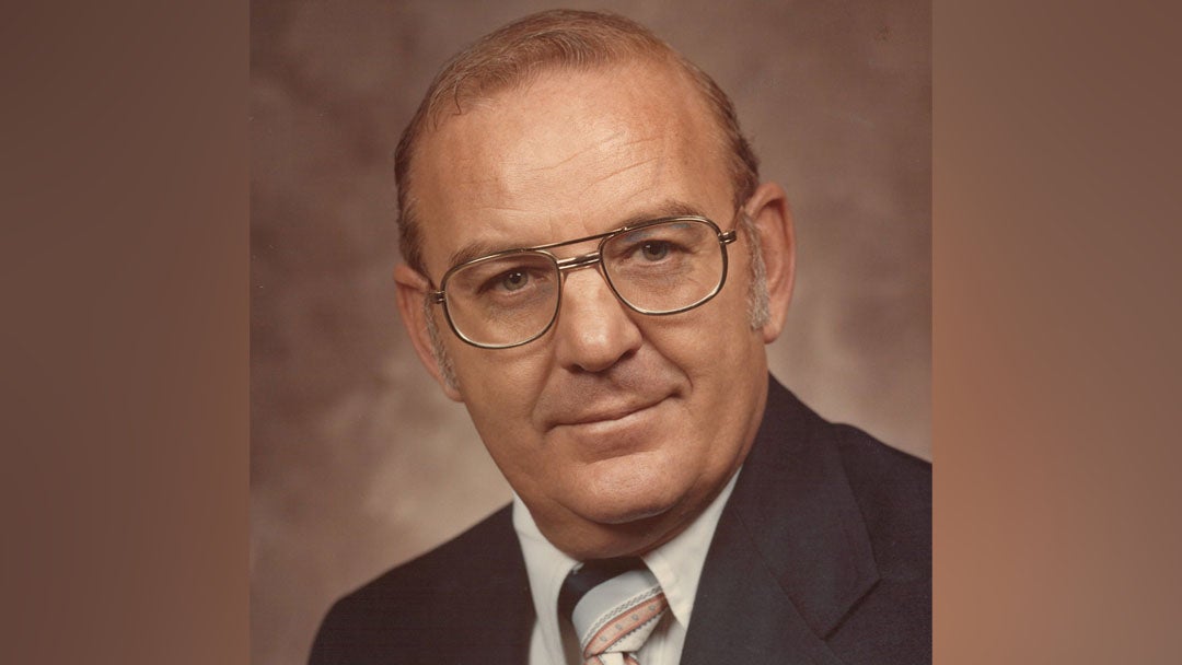 Former Mesquite Mayor Bob Beard Passes Away - CBS Texas