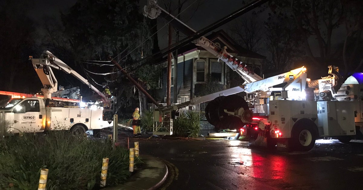 Storm Watch: Storm Slams Northern California, Knocking Out Power Across ...