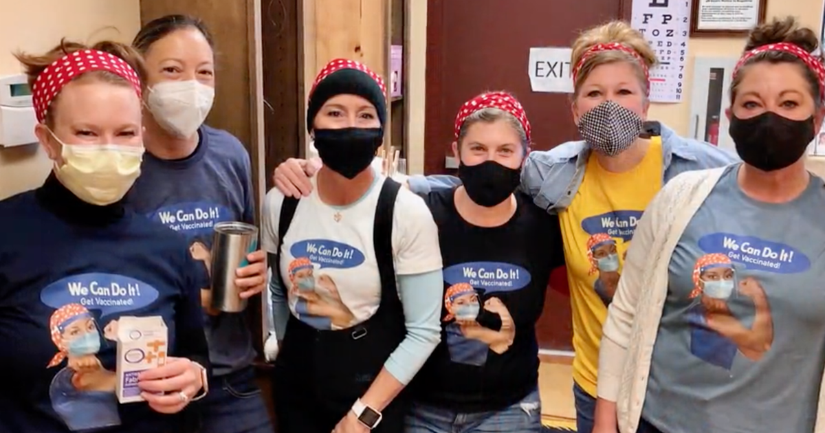 Book club plots to vaccinate community - CBS News