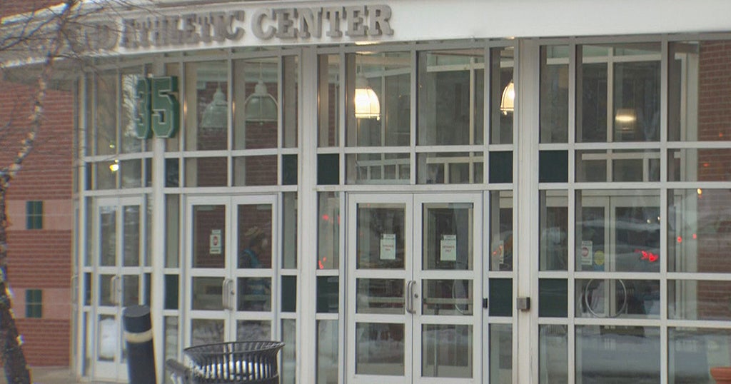 Reggie Lewis Center Opens As COVID Vaccination Site - CBS Boston