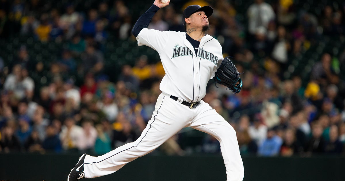 Former Cy Young Winner Félix Hernández Signs Minor League Deal With ...