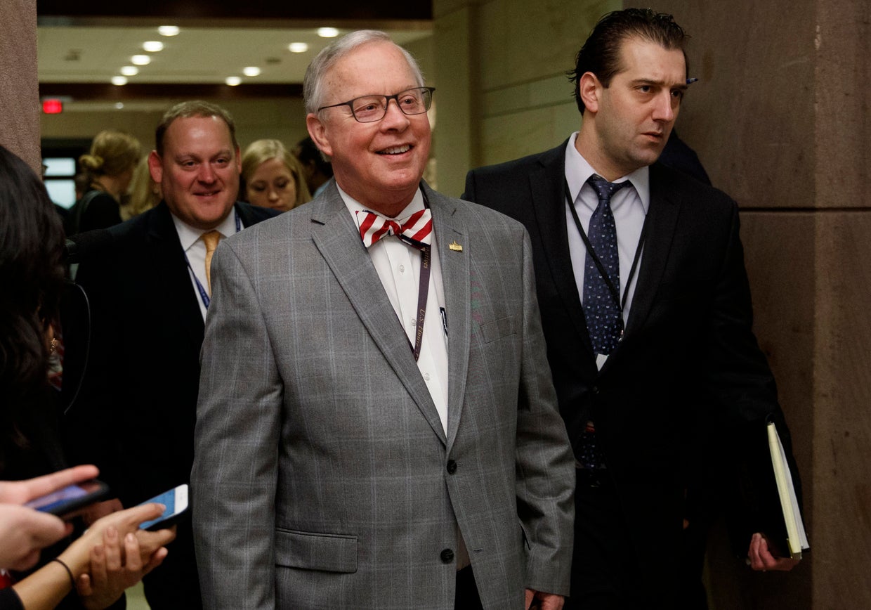 Congressman Ron Wright dies after contracting COVID-19 - CBS News