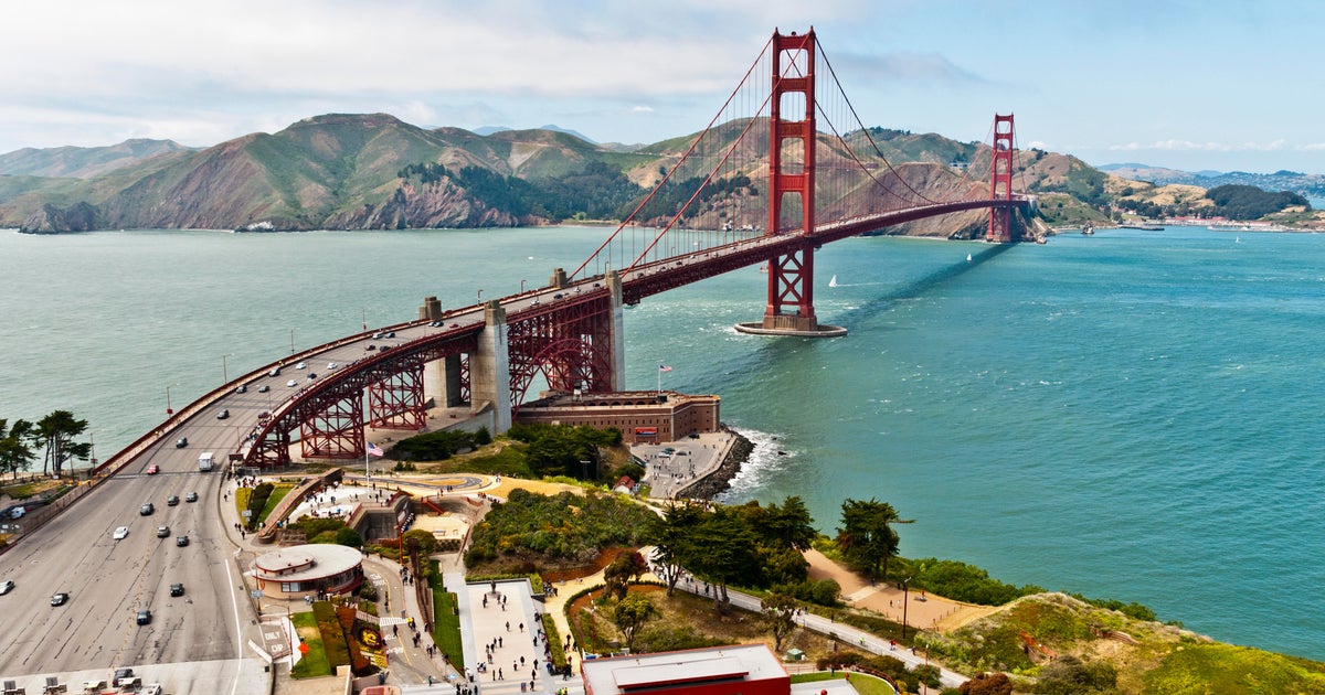 There was no mass exodus from California in 2020, research finds - CBS News