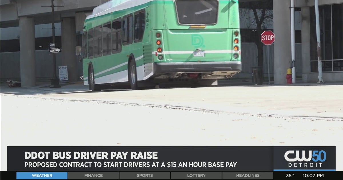 Detroit Bus Drivers Receives First Raise In Three Years - CBS Detroit