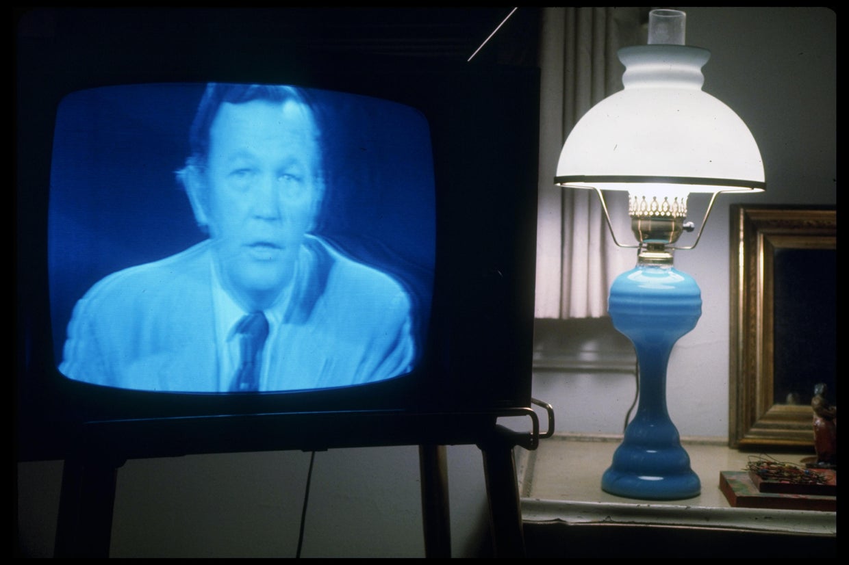 Roger Mudd, legendary political reporter for CBS News, has died at 93 ...