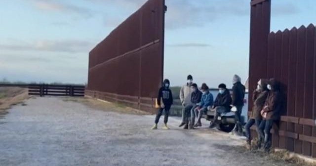 More than 4,200 unaccompanied minors held in border patrol custody ...