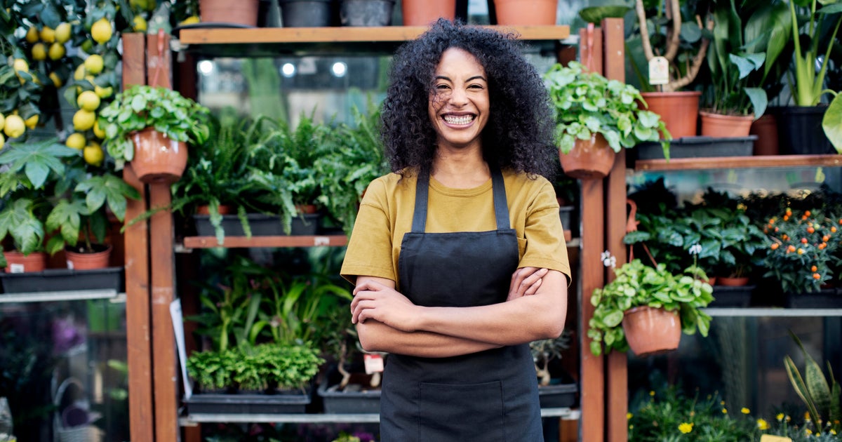 This credit card rewards you for shopping at women-owned businesses ...