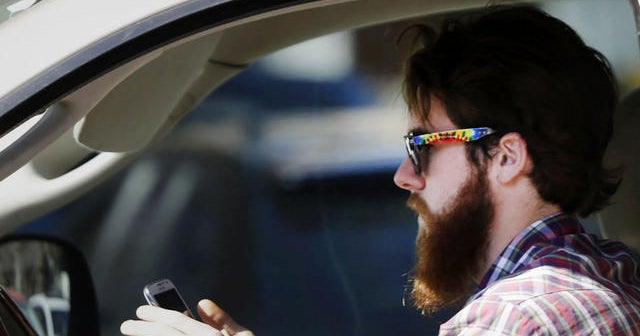 Texting behind the wheel: New ad campaign targets distracted driving ...