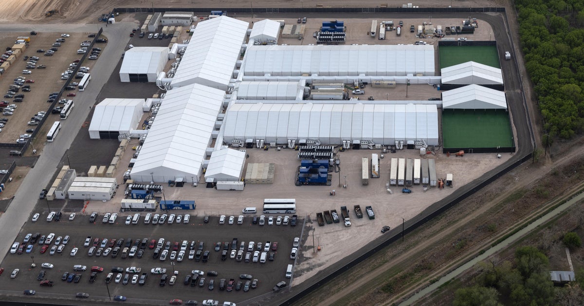 U.S. adding 16,000 emergency beds for record-high number of migrant ...