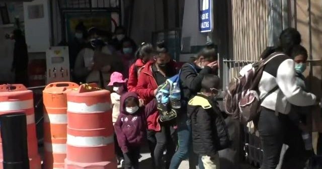 Harris to lead effort to curtail migration at U.S.- Mexico border - CBS ...