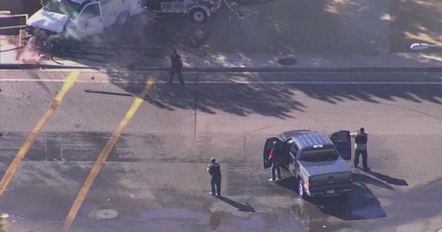 Watch: Arizona car chase comes to a violent end - CBS News