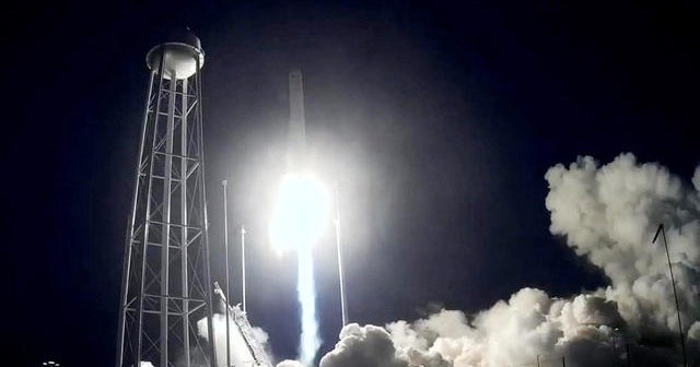 Dramatic new look at Antares rocket explosion - CBS News