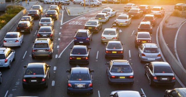 Why Americans are driving less than 10 years ago - CBS News
