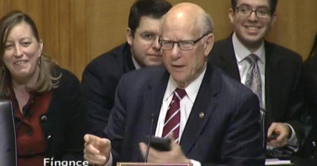 Sen. Pat Roberts' 'Frozen' ringtone interrupts Senate hearing - CBS News