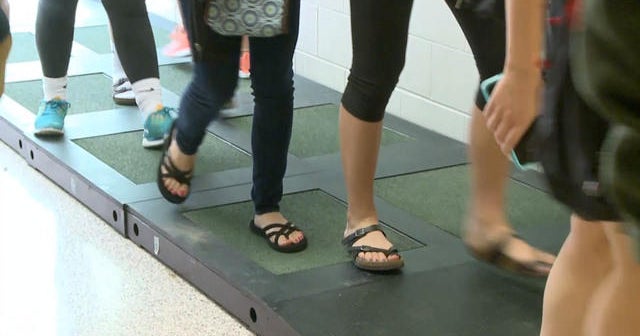 Student footsteps powering Indiana high school - CBS News