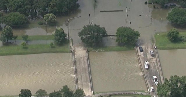 17 killed, homes ruined by massive Texas storm - CBS News