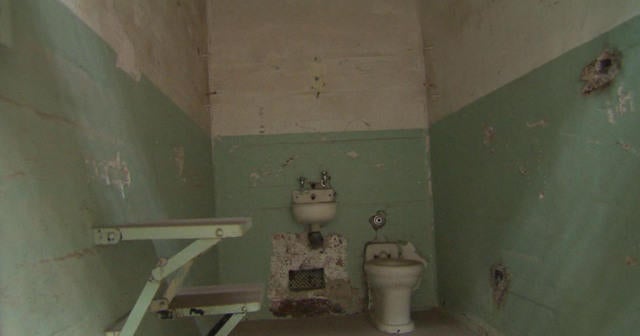 History shows American prison escapees usually caught - CBS News