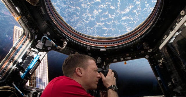 Space photography 101 with "Astro Terry" - CBS News