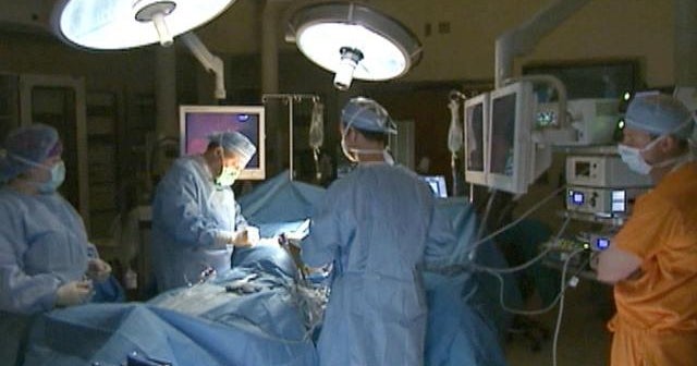 Study: Music during surgery decreases patients' pain - CBS News