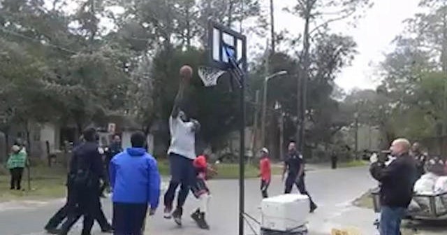 Shaq plays street ball with kids in Florida - CBS News