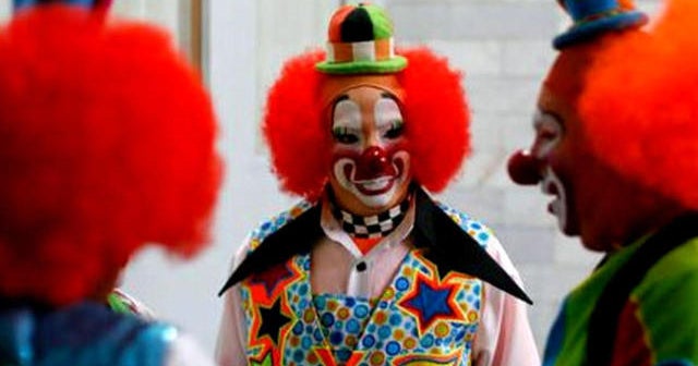 Creepy clown sightings in S.C. cause fear, suspicion - CBS News