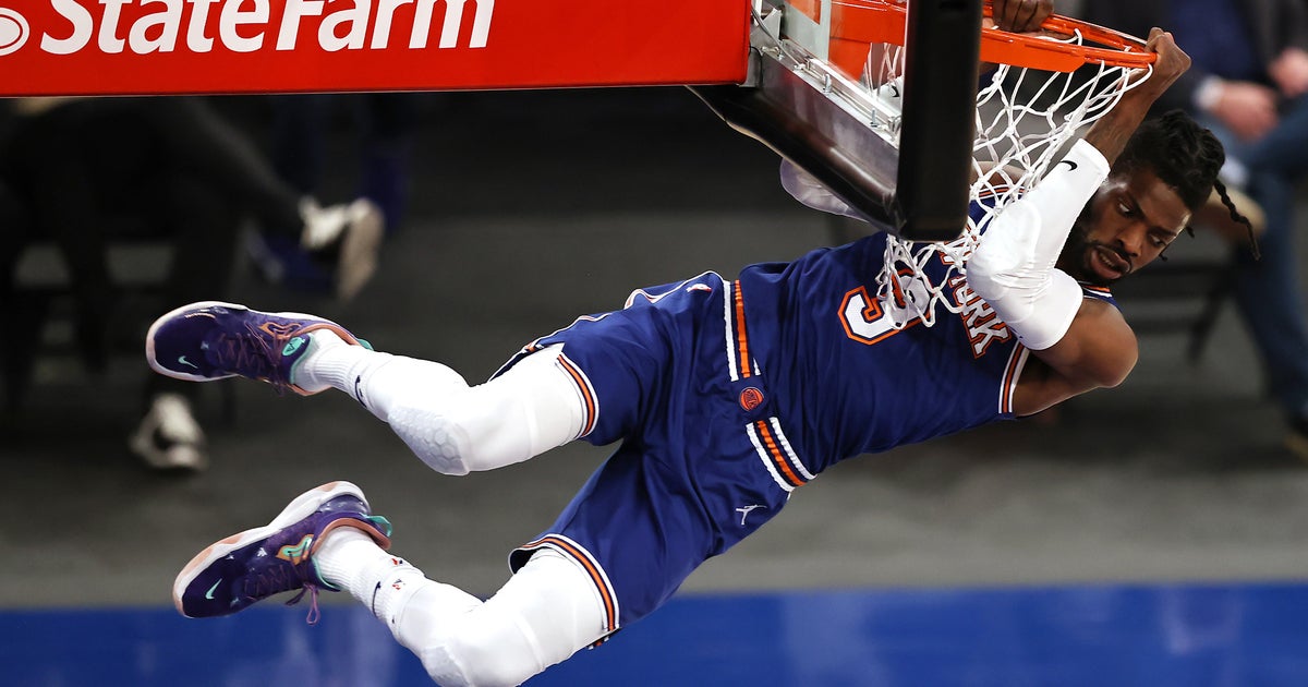 Suns Pulls Away In Fourth, End Knicks' 9-Game Winning Streak - CBS New York