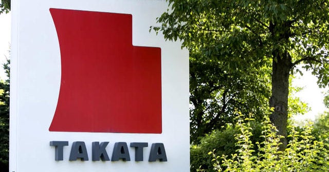 Takata pleads guilty, agrees to pay $1 billion in airbag case - CBS News