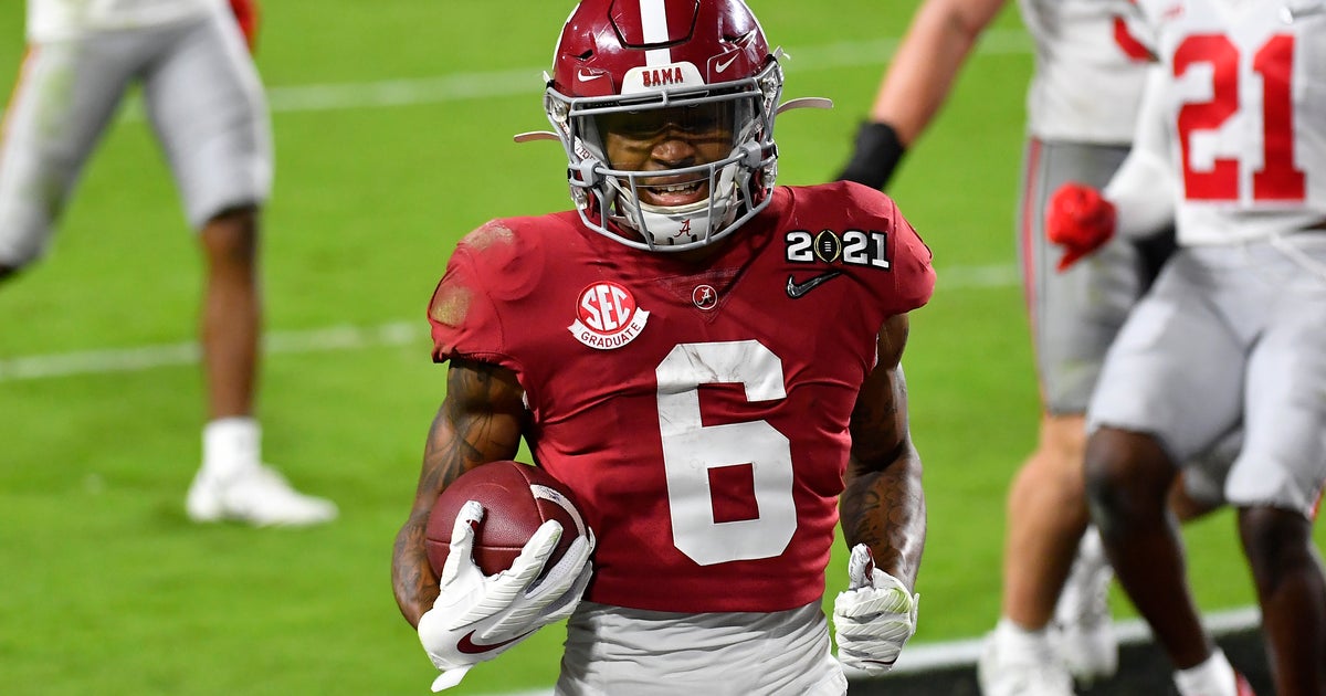 Philadelphia Eagles Select Alabama WR DeVonta Smith With 10th Pick In ...