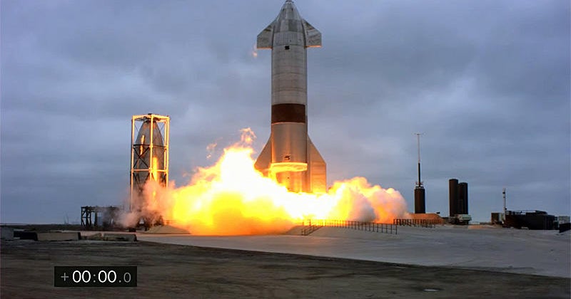 SpaceX successfully launches — and lands — Starship SN15 prototype in ...