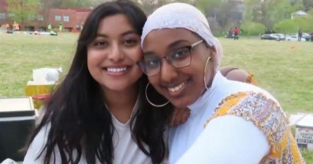 2 high school students turn candy making into sweet success - CBS News