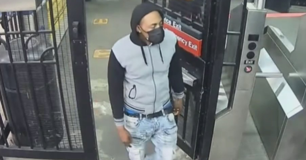 Caught On Video: MTA Worker Punched On The Job In Harlem - CBS New York Caught On Video: MTA Worker Punched On The Job In Harlem - CBS New York