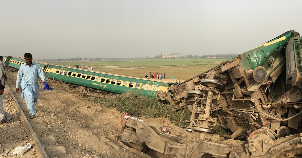 At least 51 killed as 2 express trains collide in Pakistan - CBS News