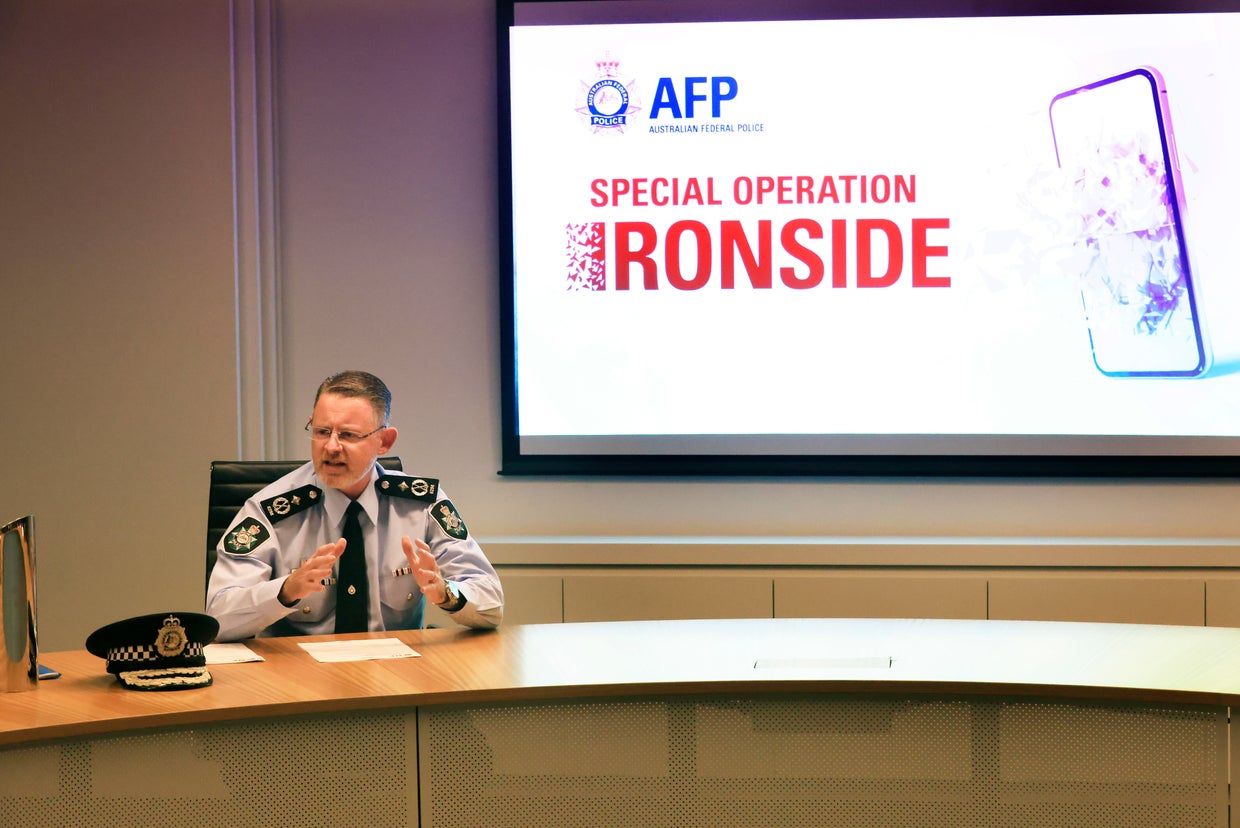 FBI uses ANOM messaging app to trick criminals, dealing "heavy blow ...