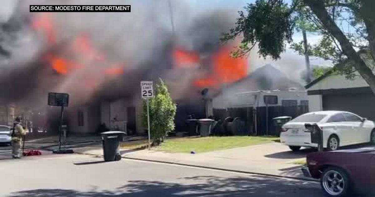 VIDEO: Crews Battling Modesto Duplex Fire Get Out In Time Before ...
