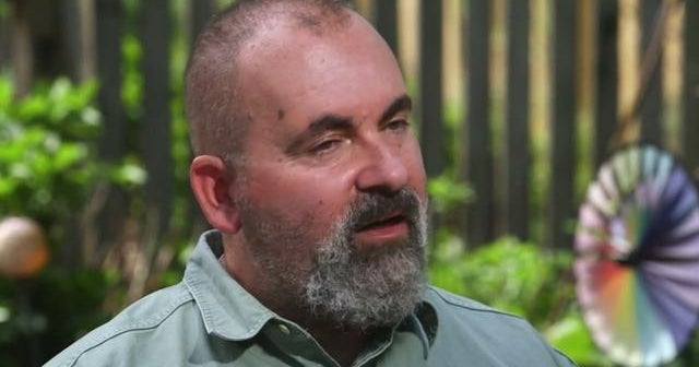 Former CIA officer shares struggle with "Havana Syndrome" - CBS News