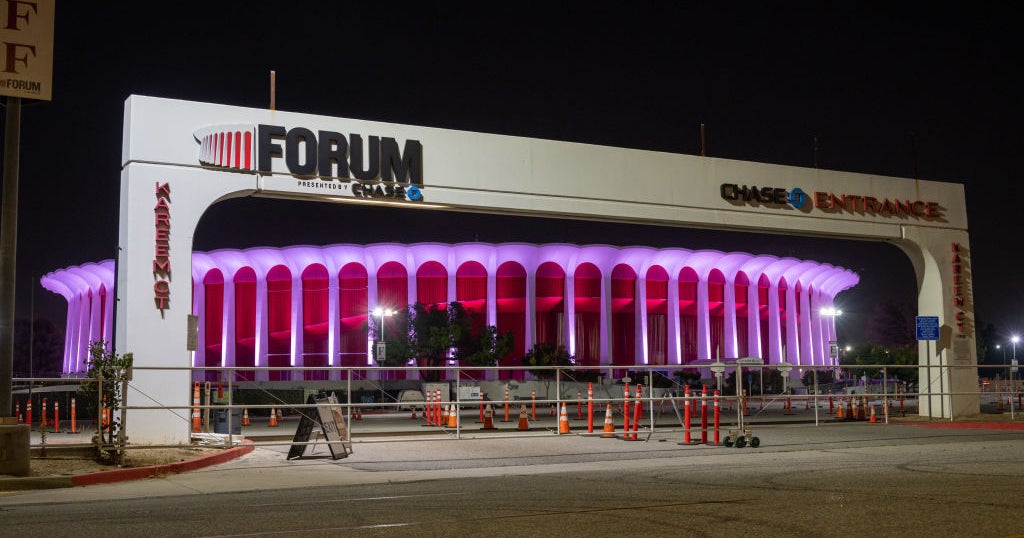 The Forum In Inglewood Will Reopen At Full Capacity For Foo Fighters ...