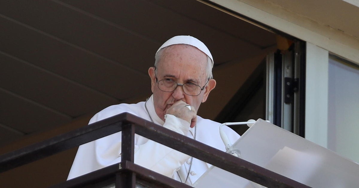 Pope Francis makes first appearance since surgery - CBS News