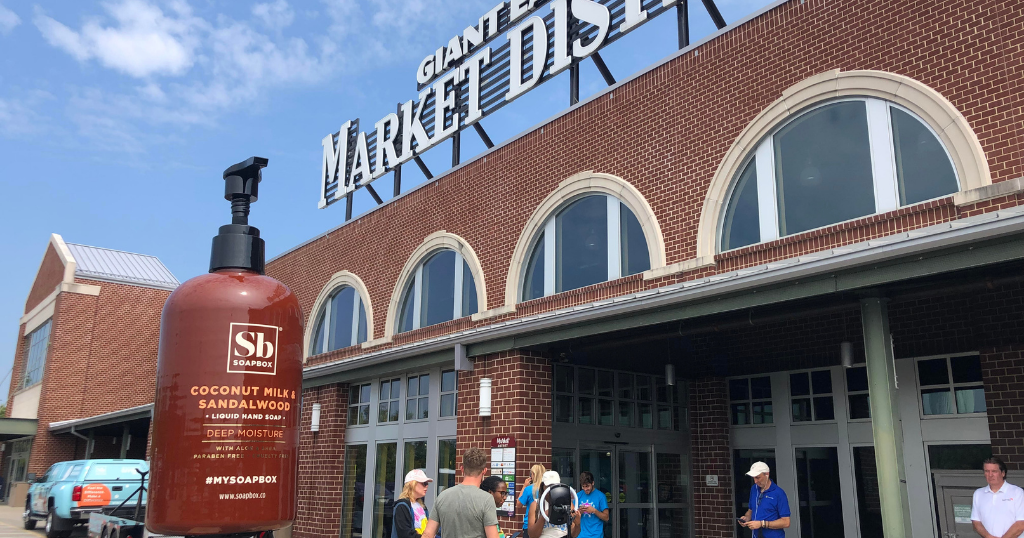 World's Largest Bottle Of Soap Pulls Into Pittsburgh - CBS Pittsburgh