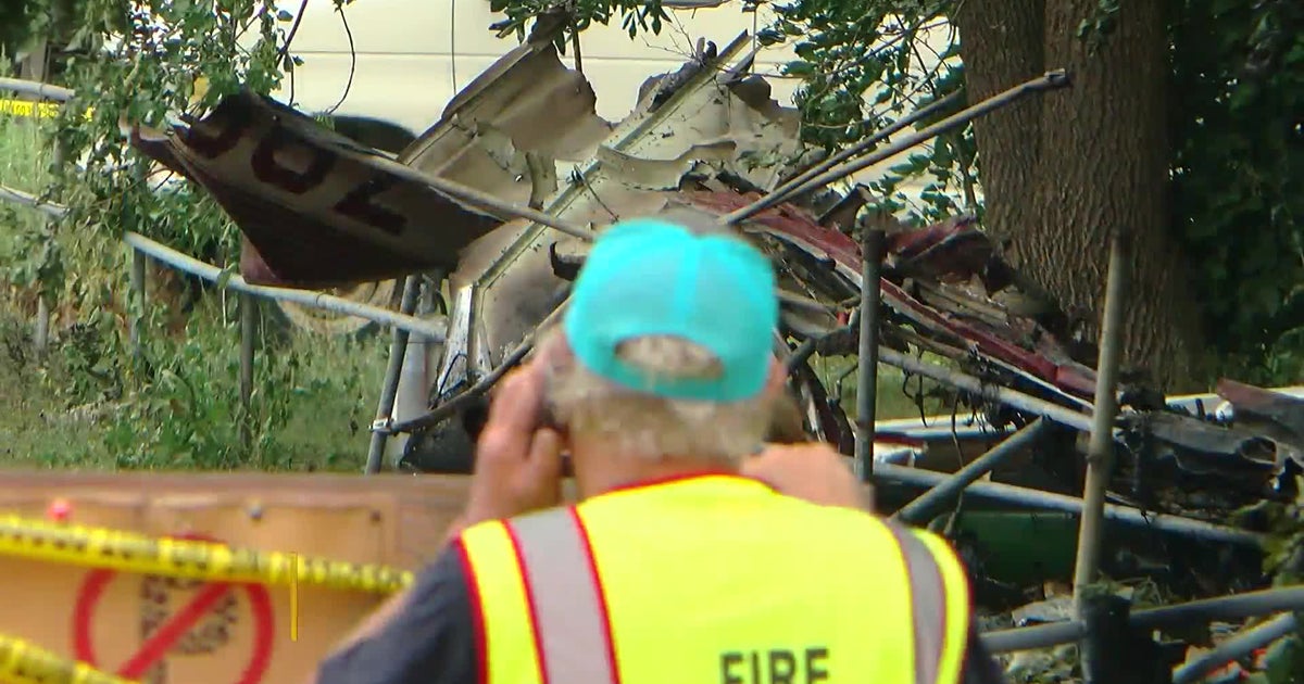 Investigators Search For Details In Victoria Plane Crash - CBS Minnesota
