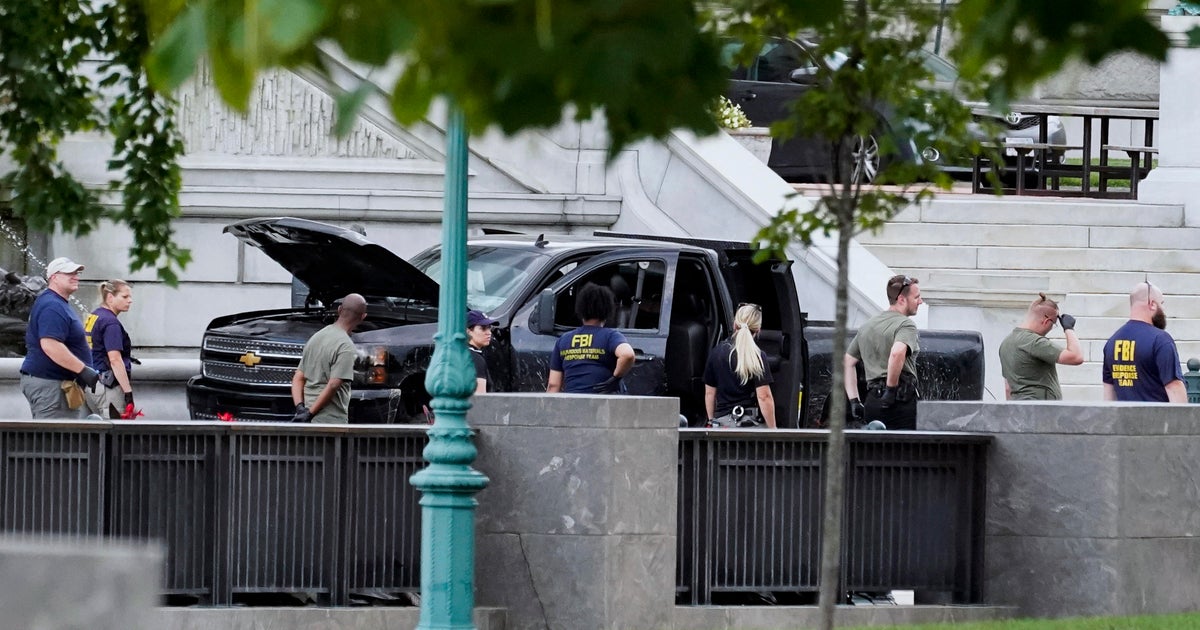 Suspect in Capitol bomb threat charged with threatening to use weapon of mass destruction - CBS News