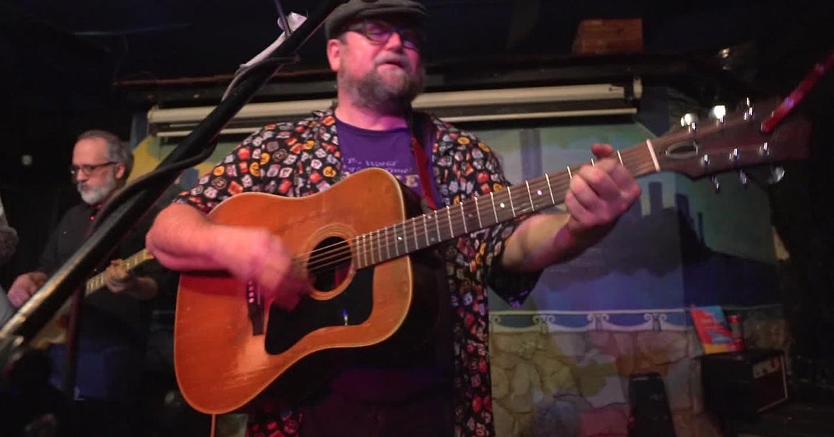 The singing doctor - CBS News