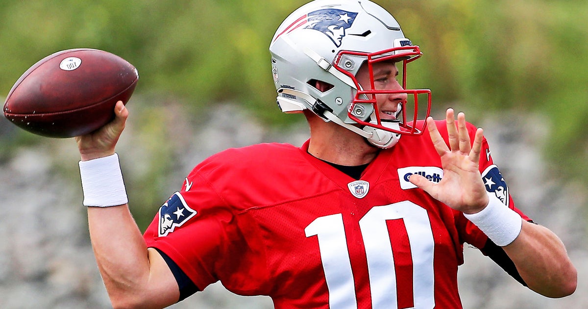 How Mac Jones Performed In Second Practice Without Cam Newton - CBS Boston