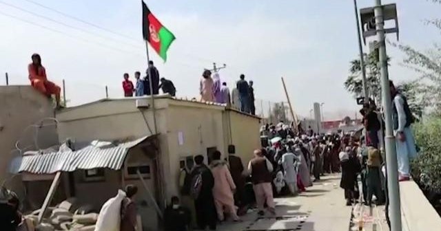 Former Afghan interpreter discusses Afghanistan evacuations - CBS News